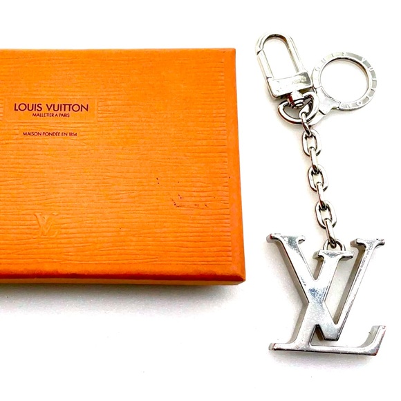 Louis Vuitton | Accessories | Auth Louis Vuitton Portecle Lv Logo Key ...